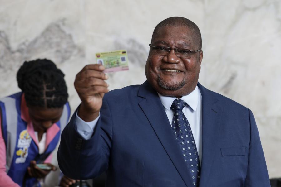 Momade recandidata-se a presidente da Renamo e saúda número de ...