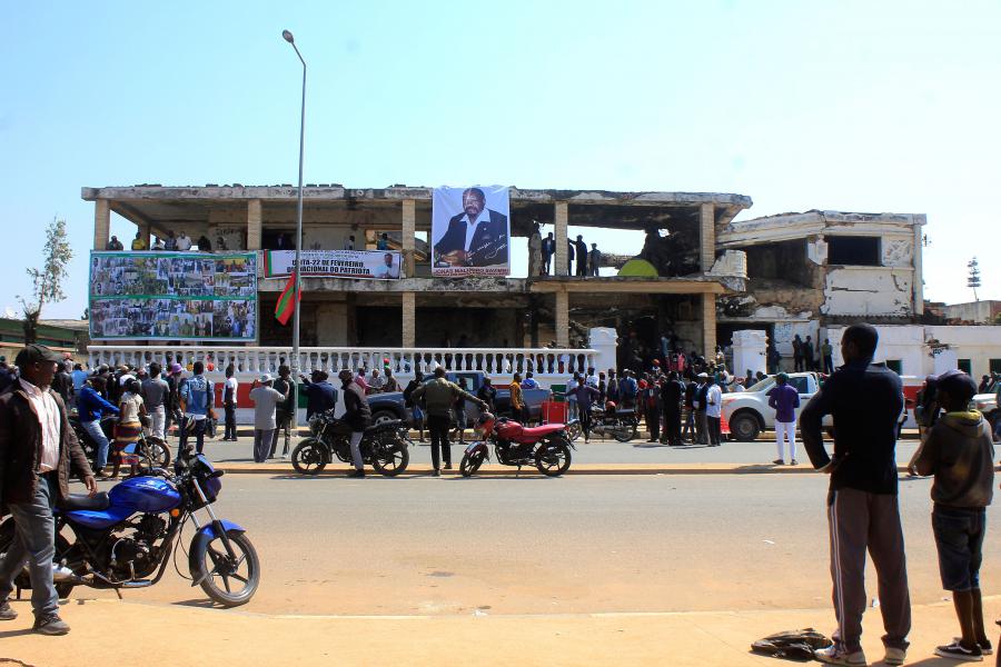 UNITA MANTÉM "CASA BRANCA" NO HUAMBO COMO "ÍCONE" DA GUERRA CIVIL EM ...