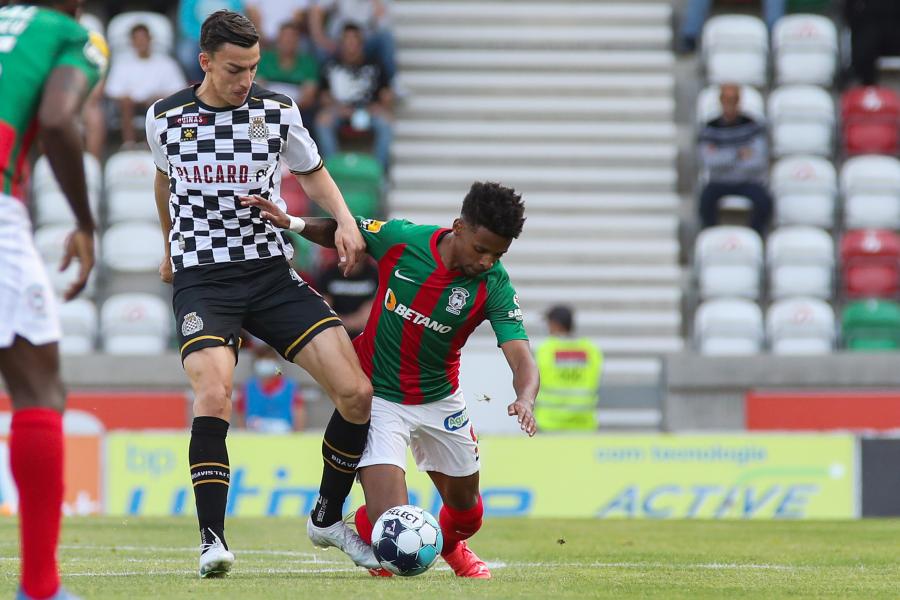 Inscrição do avançado do Benfica Petar Musa desbloqueada na Liga de ...